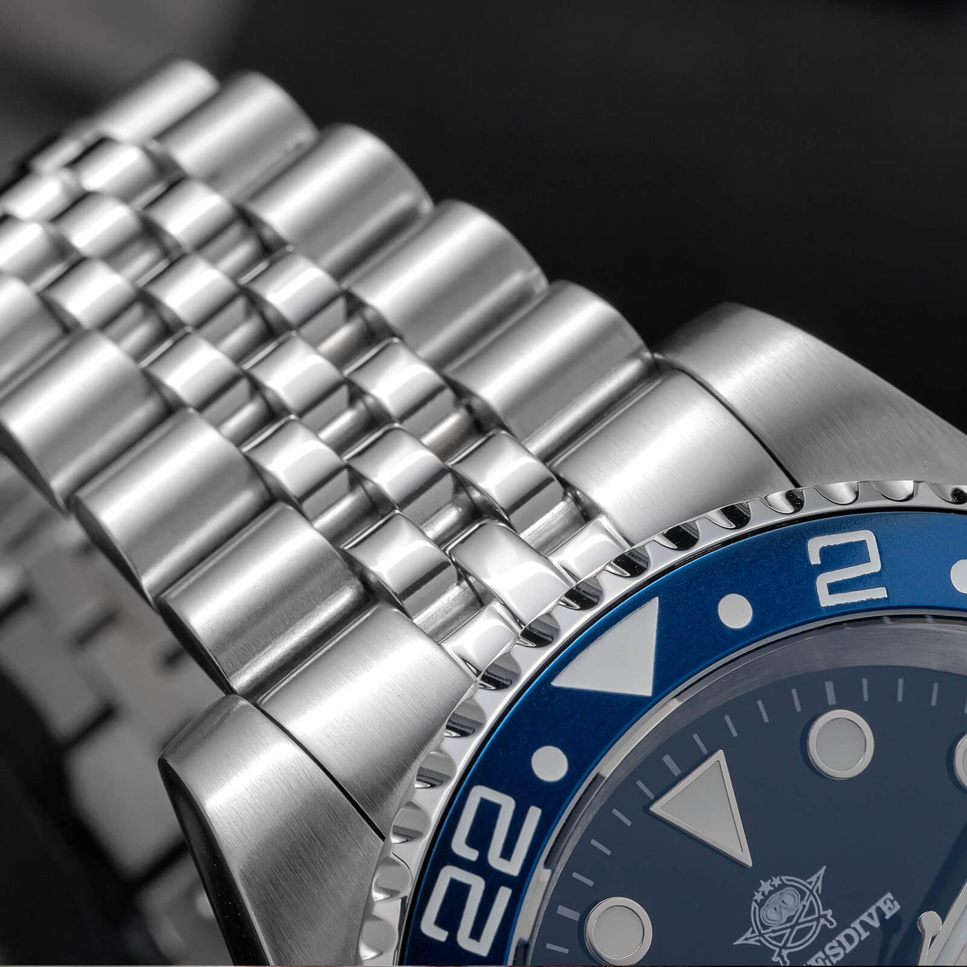 ADDIESDIVE Water Ghost Luxury Dive Watch GMT Quartz Watch AD2050-with